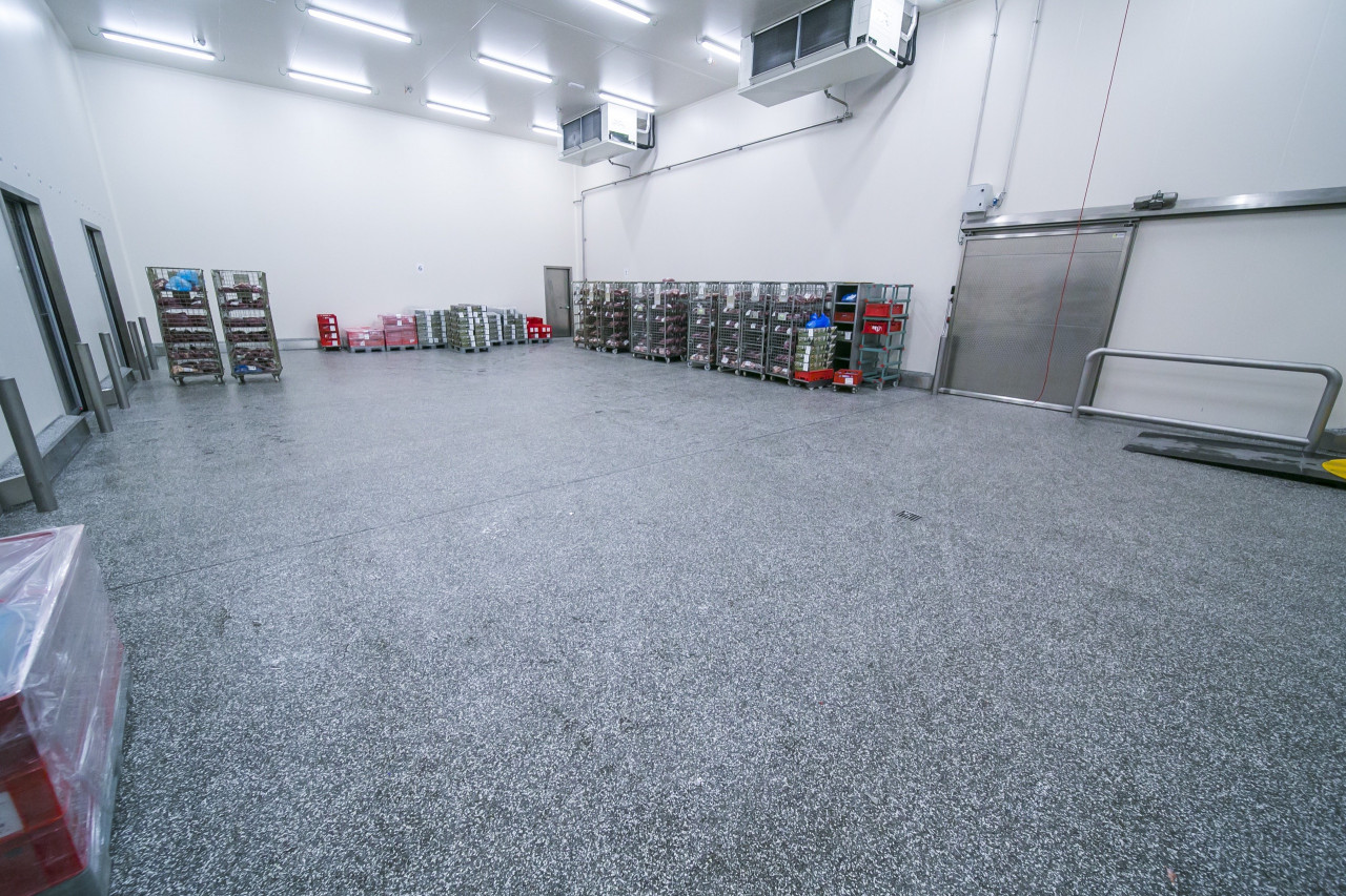 Industrievloeren in de nieuwbouw van vleesverwerker Jo Herbots te Sint ...